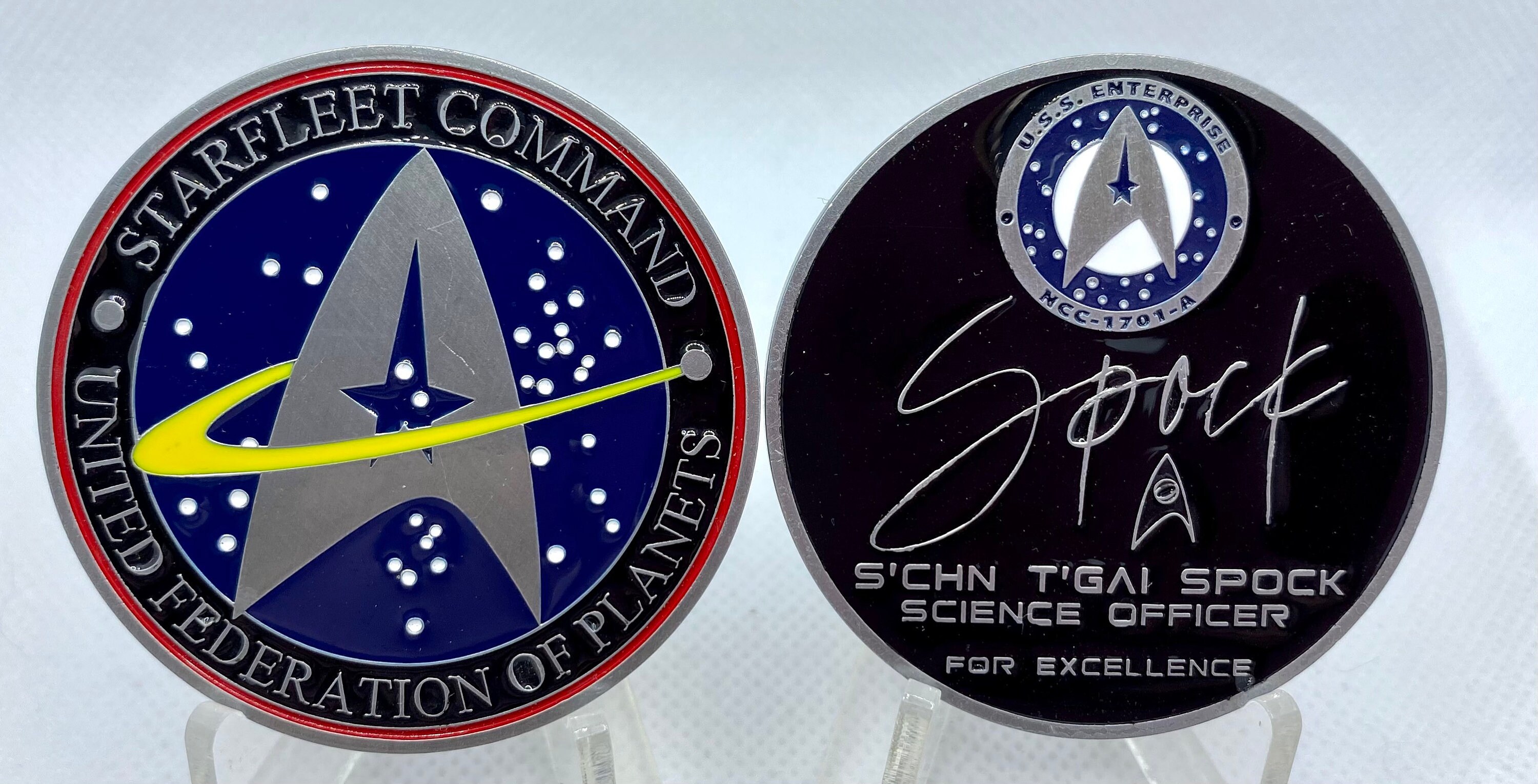 2 Star Trek Schn Tgai Spock Science Officer USS Enterprise Challenge ...