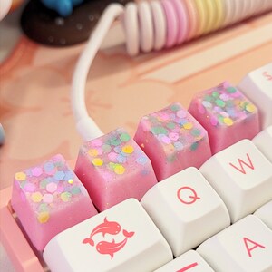 Bubblegum Confetti Artisan Resin Keycaps, Cute Pink ESC Keys for ...