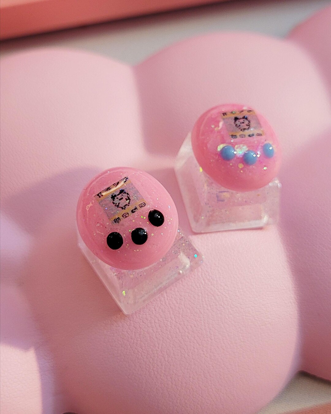Artisan Cute Sparkly Y2K Tamagotchi Resin Backlit Keycaps, Kawaii ESC ...