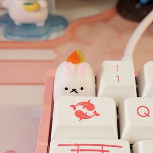 Artisan Resin Kawaii Strawberry Bunny Keycap, Cute ESC Key for ...