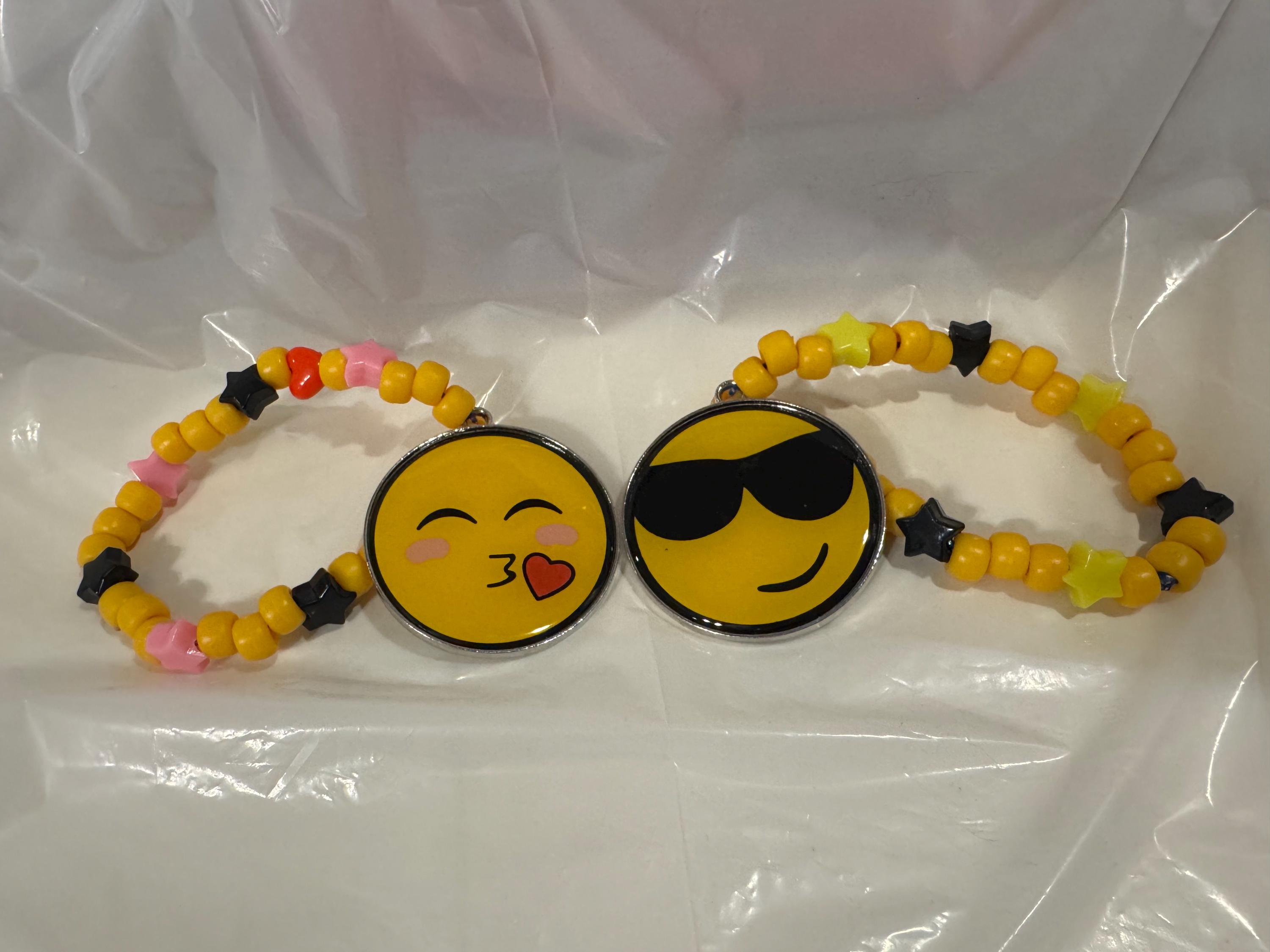 Pair of 2 Emoji Bracelets - Etsy
