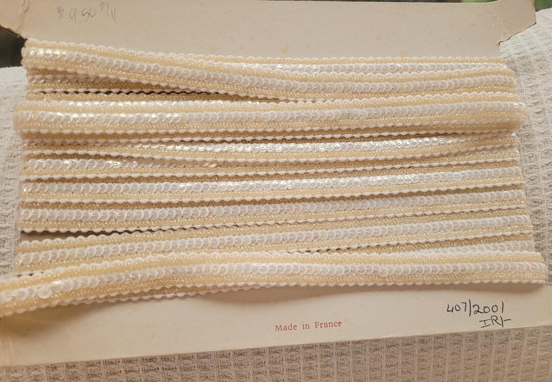 Vintage 1.5cm White and Cream Braid. Approximate Length 6m. Made in ...