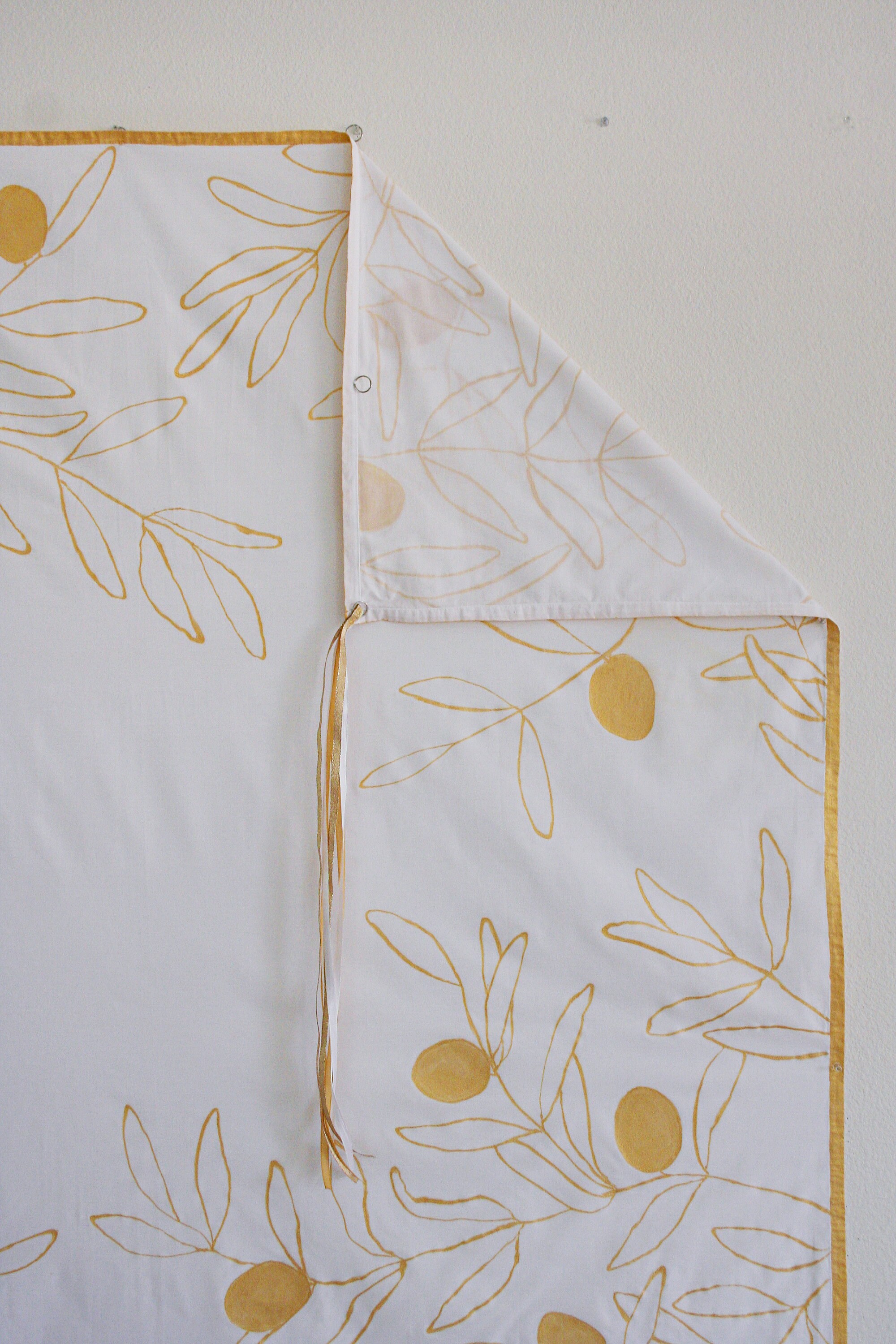 Chuppah Cover Wedding Canopy / Photo Backdrop, Golden Olive Tree ...