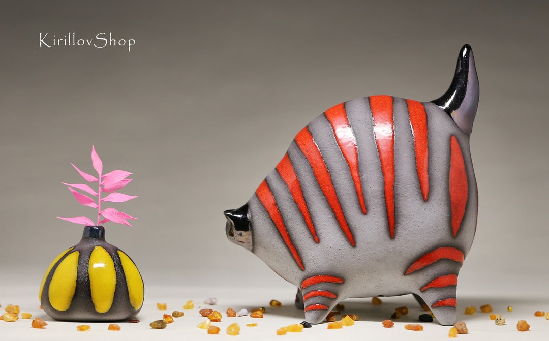 Ceramic Cat Sculpture, Modern Figurine for Home Decoration or as a Gift ...
