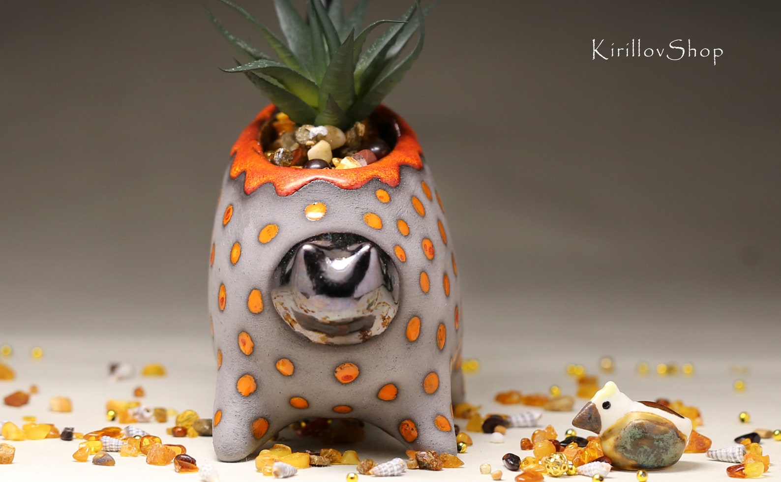 Ceramic Planter for Short Flowers or Small Plants in the Shape - Etsy