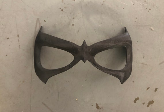 Red Robin Mask