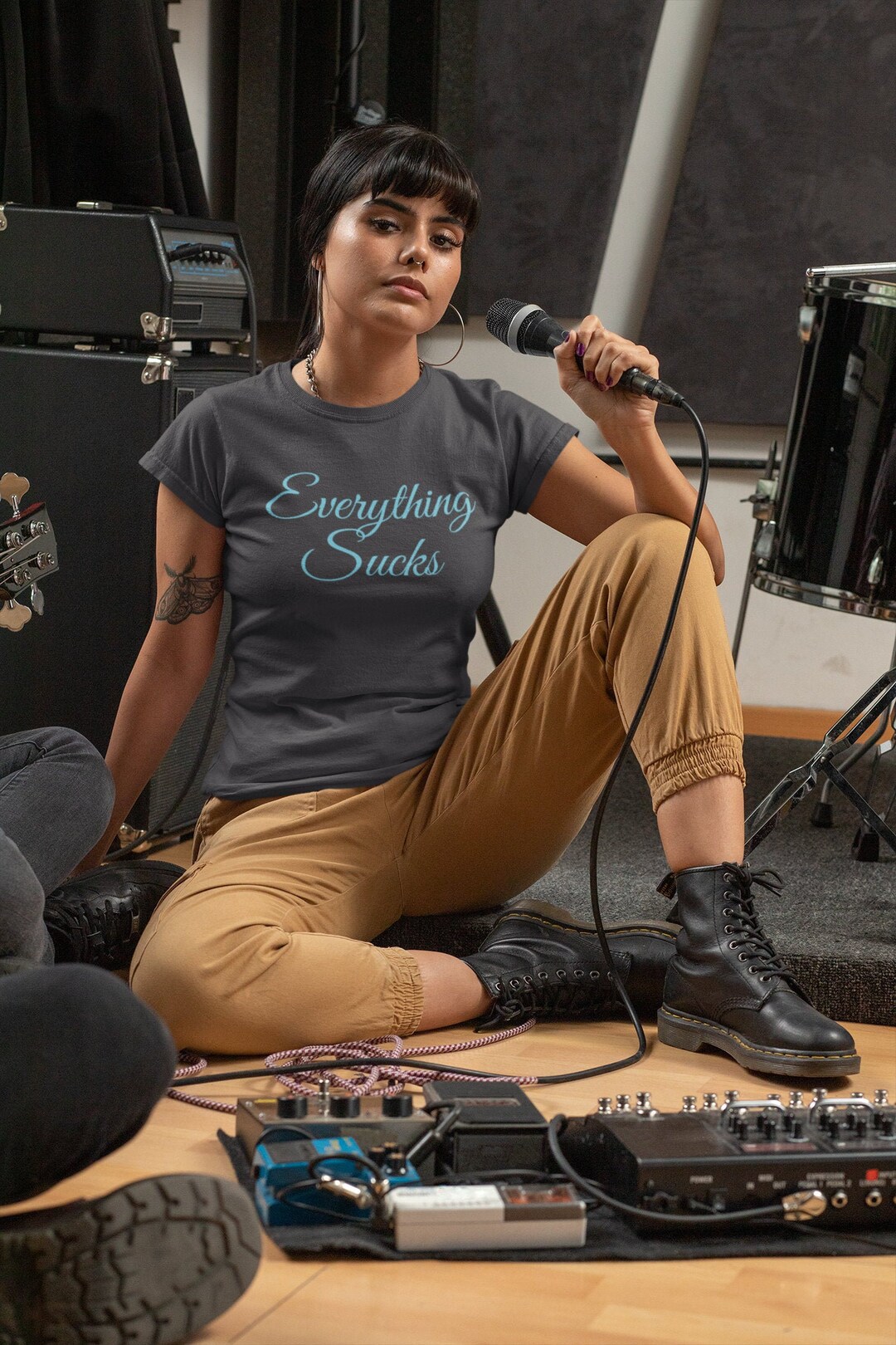 Todo apesta camiseta / Cínico / Sarcástico / Humor / Para Ella / Para ...