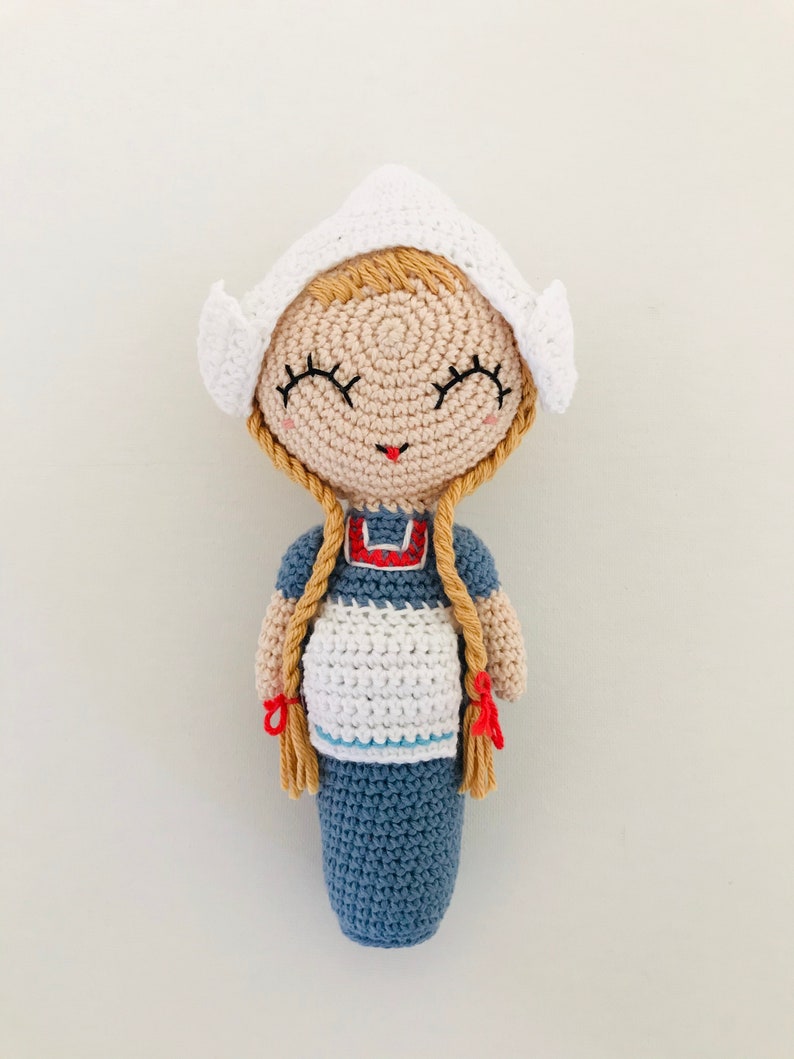 Josefien the Dutch Doll - CROCHET PATTERN - From the World of Dolls ...
