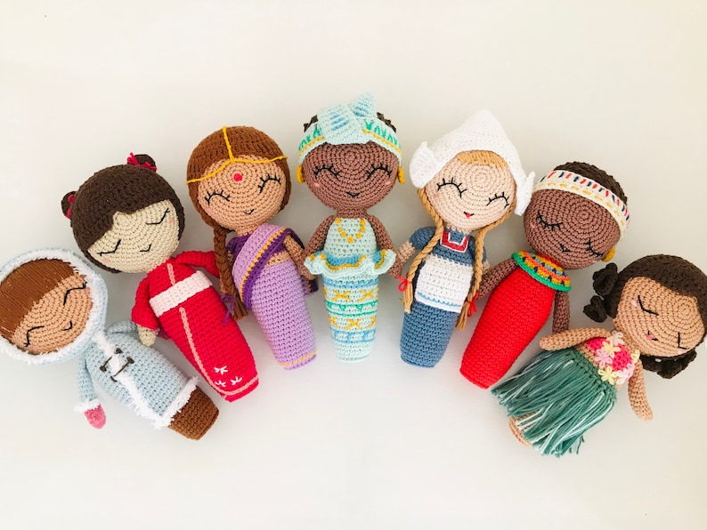 Josefien the Dutch Doll - CROCHET PATTERN - From the World of Dolls ...