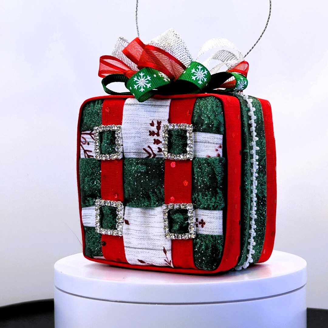 Checkered Gift Box Handmade No-sew Fabric Christmas Ornament - Etsy
