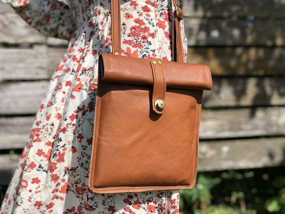 Faraday Purse With Adjustable Shoulder Strap - Anti-hacking/anti ...