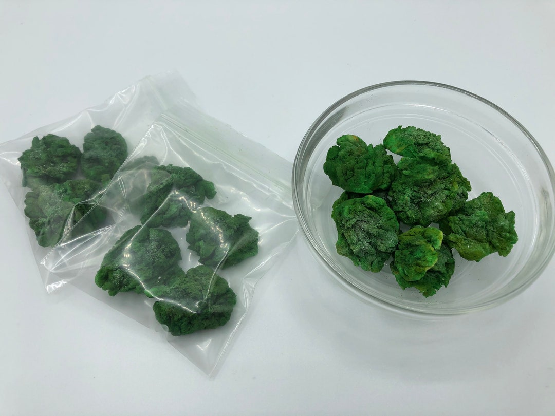 Weed Buds Cake Decoration - Cannabis Fondant Cupcake Decoration ...