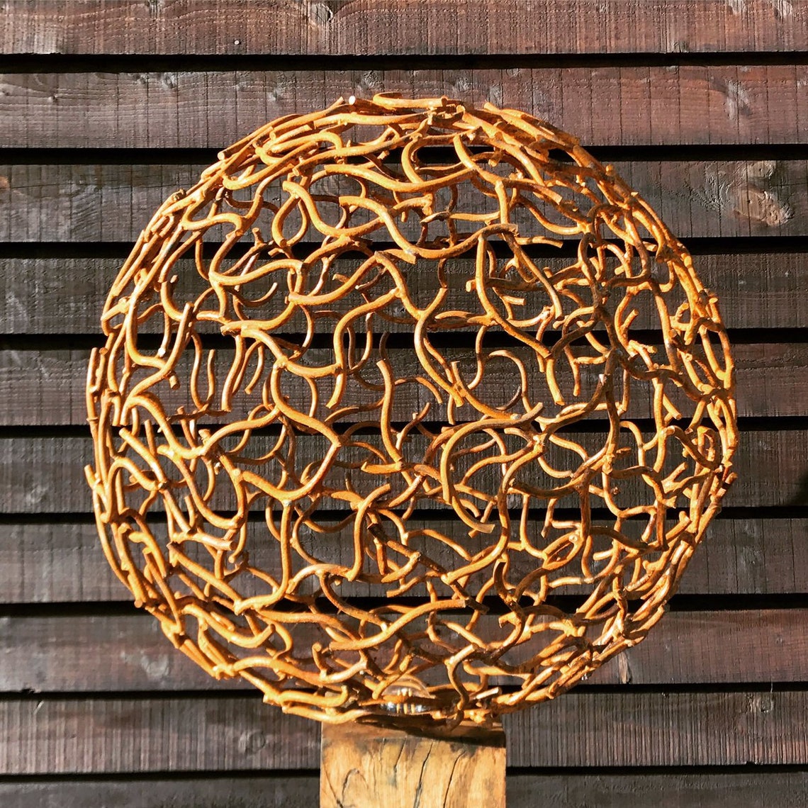Handmade Metal Rustic Garden Sphere Sculpture Garden Yard Art / Garden ...