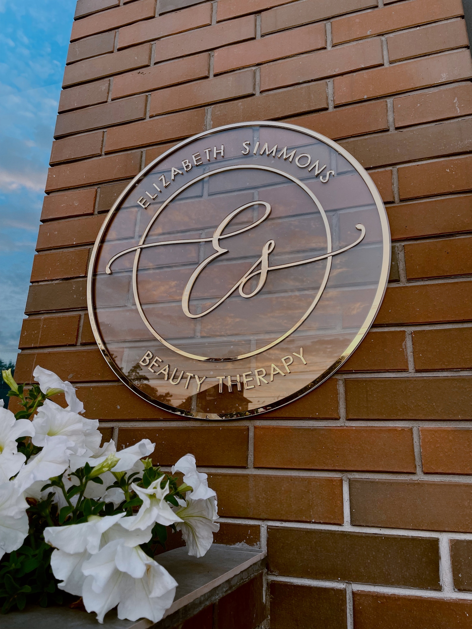 Custom Business Sign Acrylic Logo Sign Circle Salon Sign - Etsy