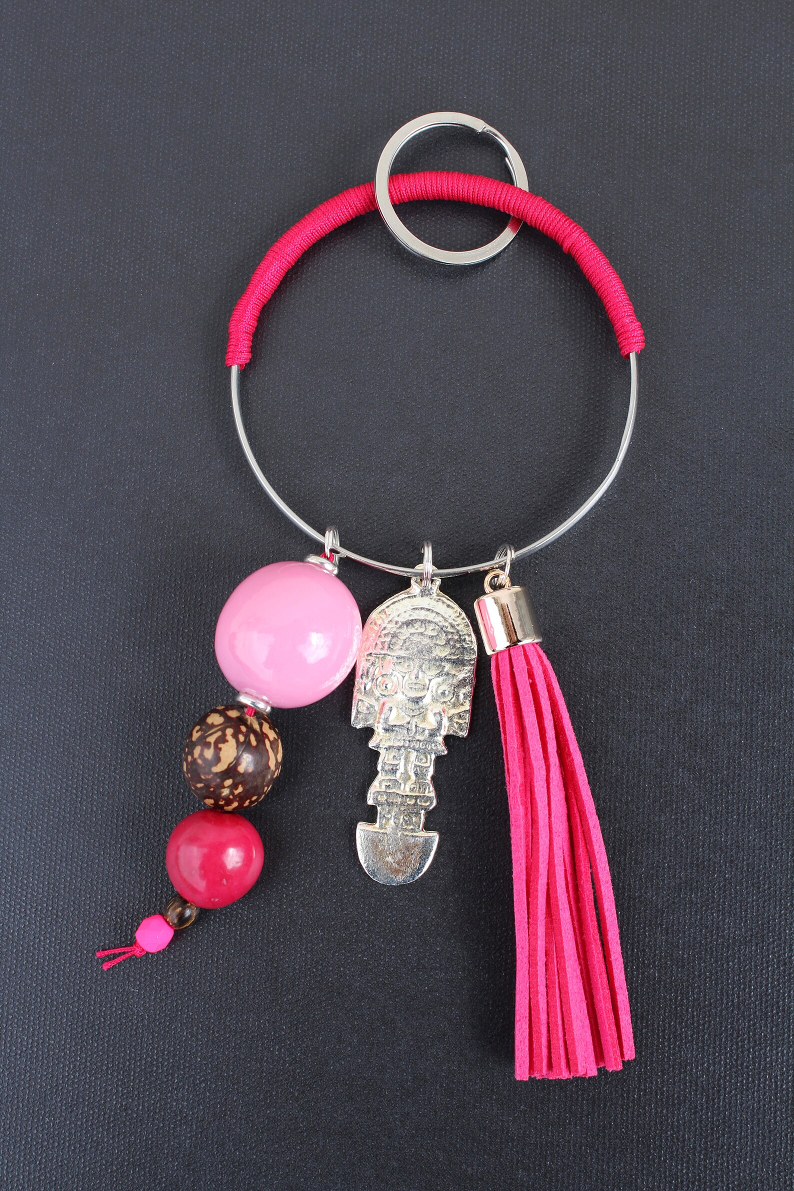 Bracelet de porte-parole rose avec pendentif fait de bracelet - Etsy France