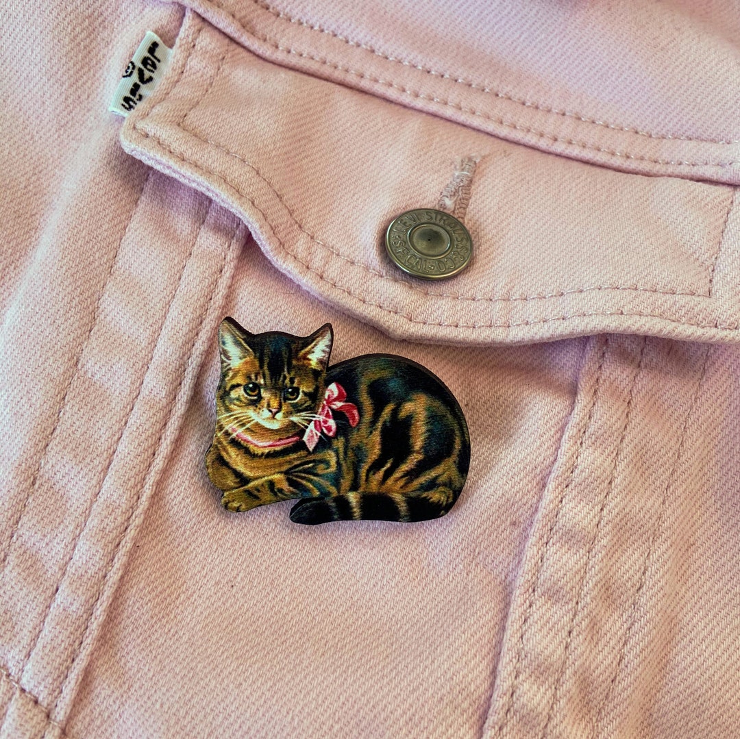 Angry Cat Wooden Pin Badge: Eco Friendly, Wood Pinback Brooch, Kitty ...