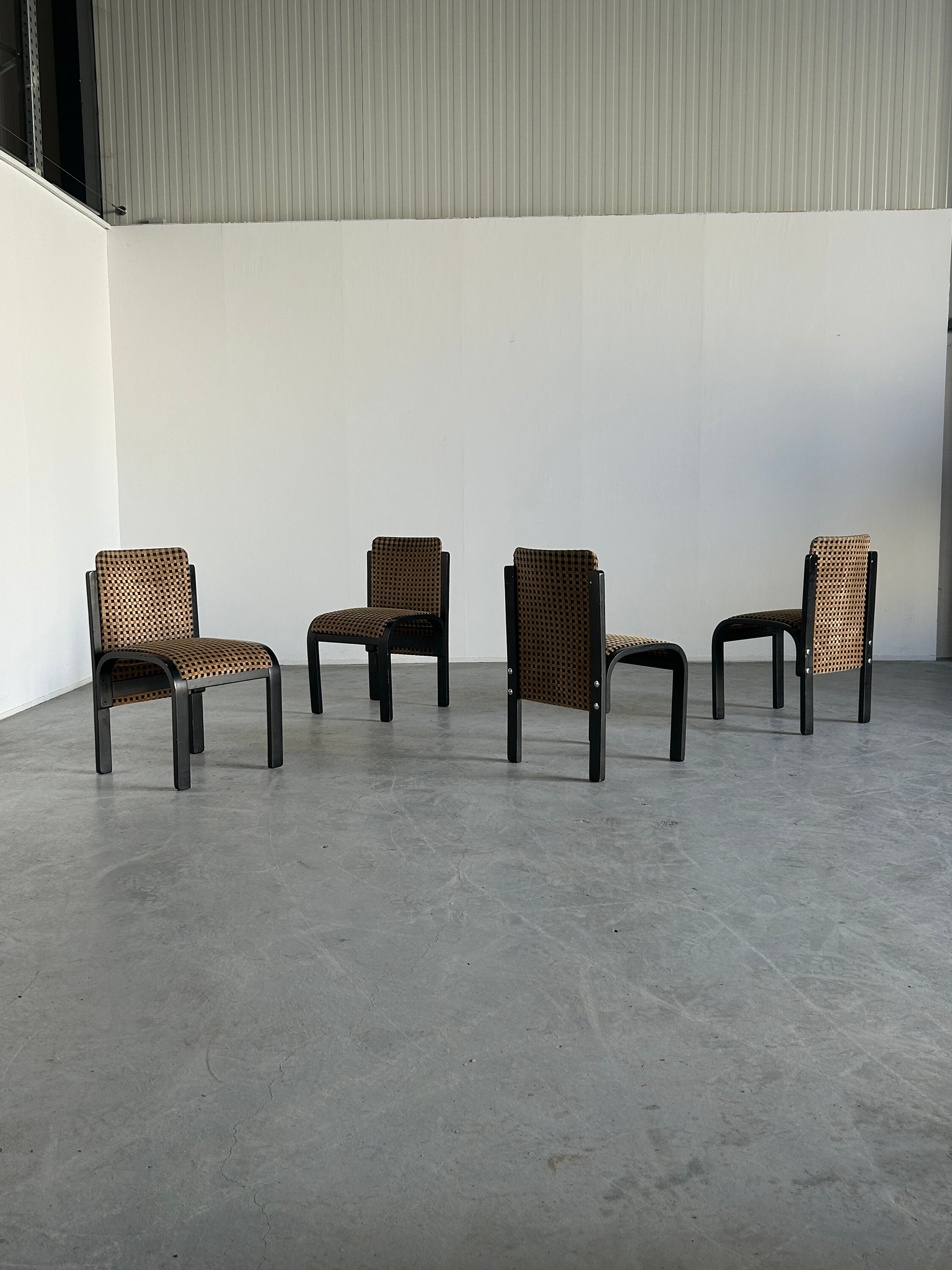 Set of 4 Italian Sculptural Lacquered Bentwood Dining Chairs, Geometric ...