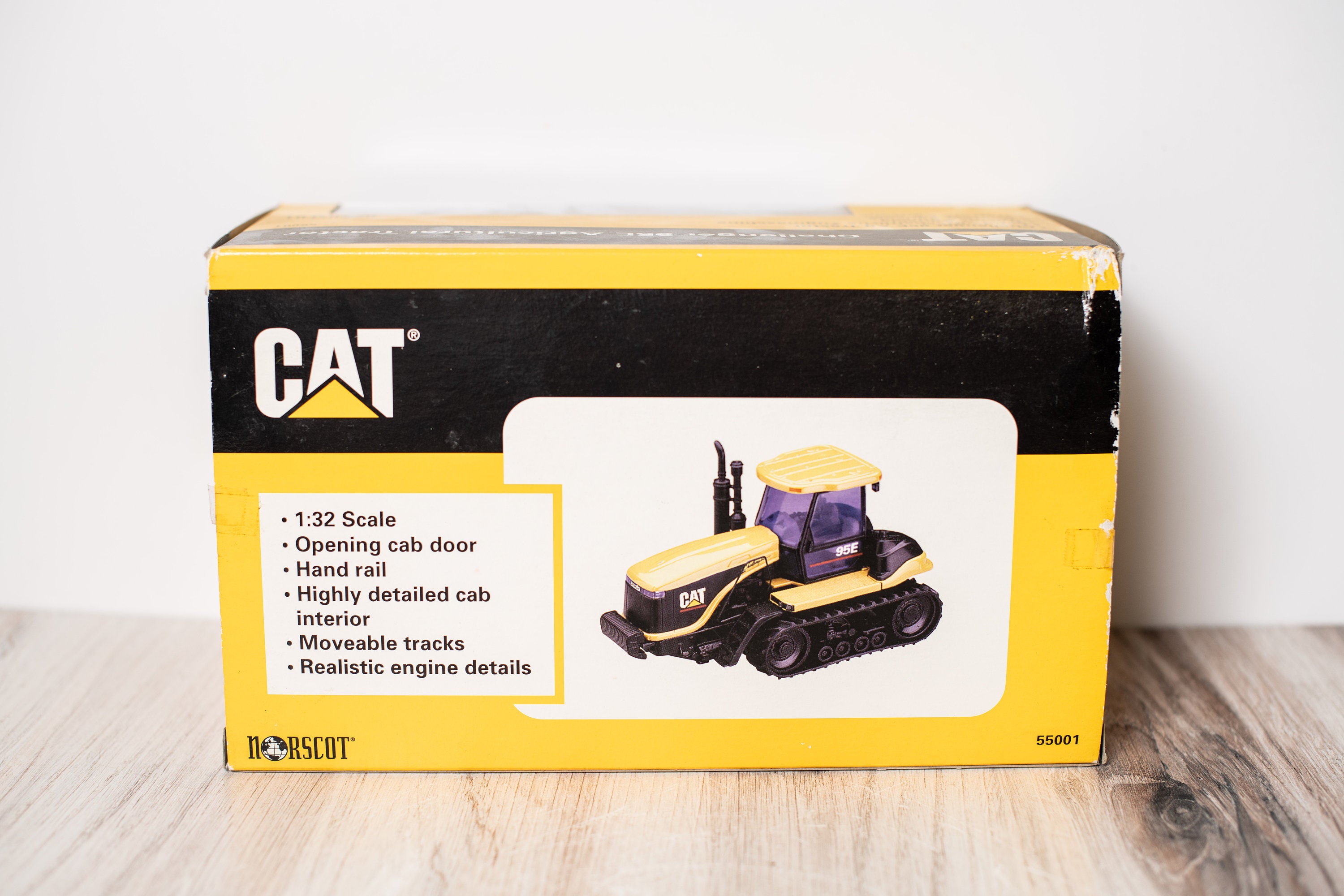 Caterpillar Cat Challenger 95E Agricultural Tractor 1:32 Scale in Box ...