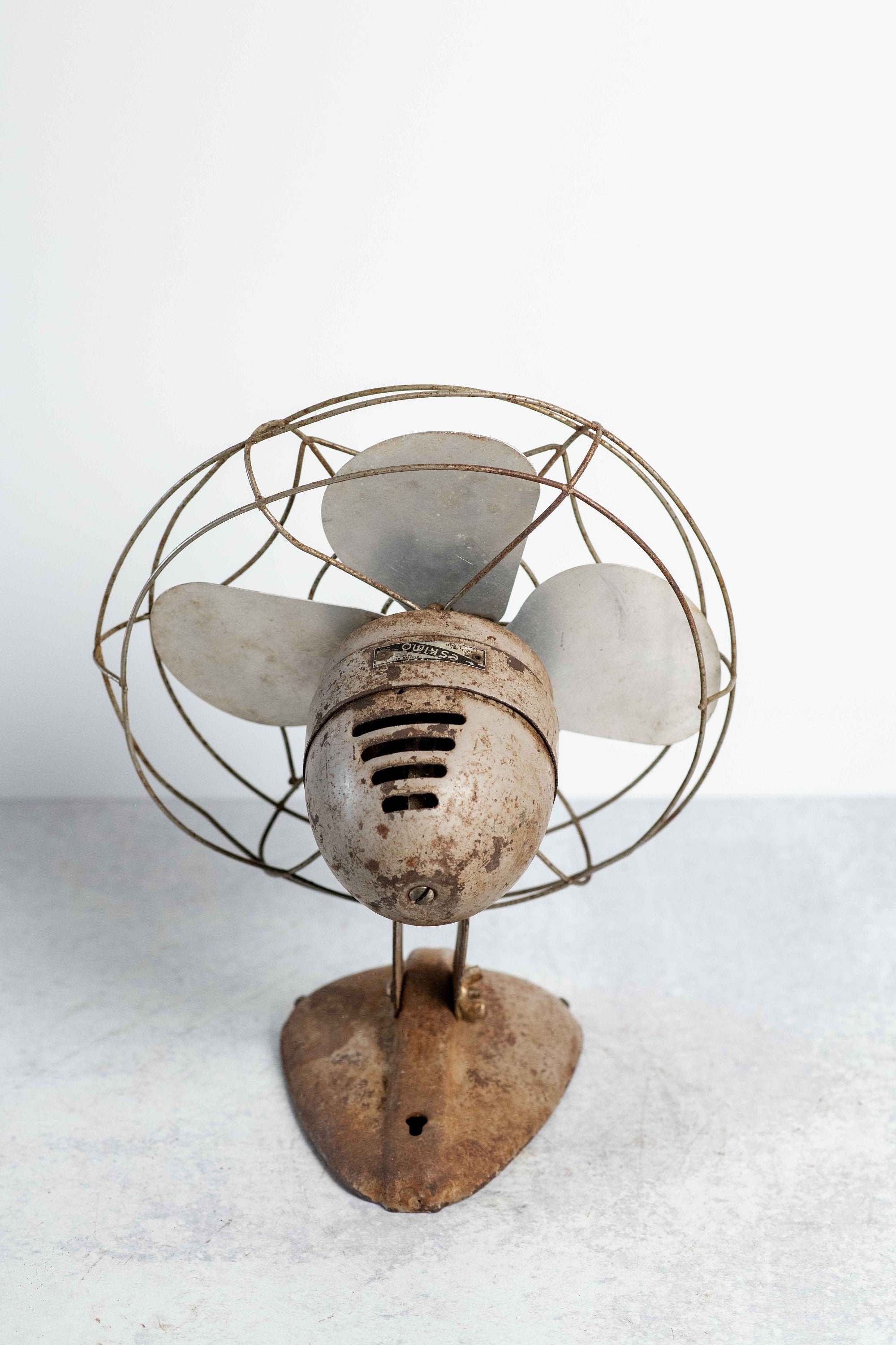 Unrestored Vintage Eskimo Metal Wall Mount or Desk Top Small Fan 8 ...