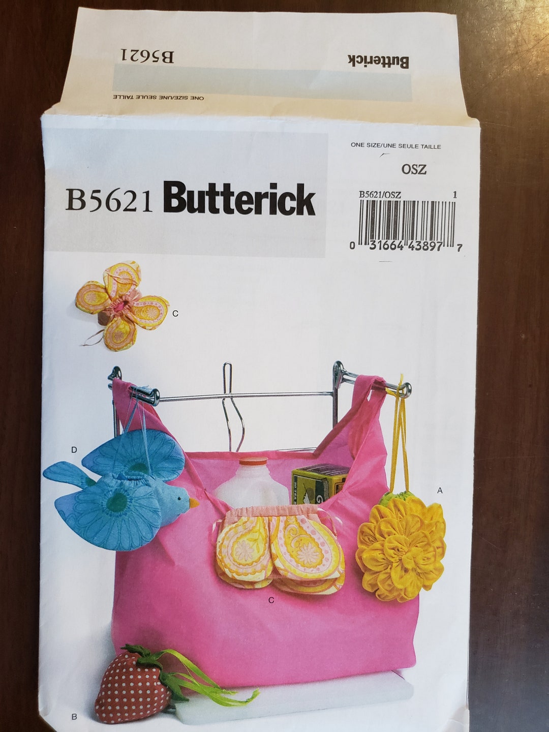 Butterick B5621 Market Bag Sewing Pattern: Strawberry, Butterfly ...
