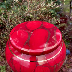 Handmade Ceramic Cremation Urn: Ruby Red & 22K Gold (120 Cubic Inches ...