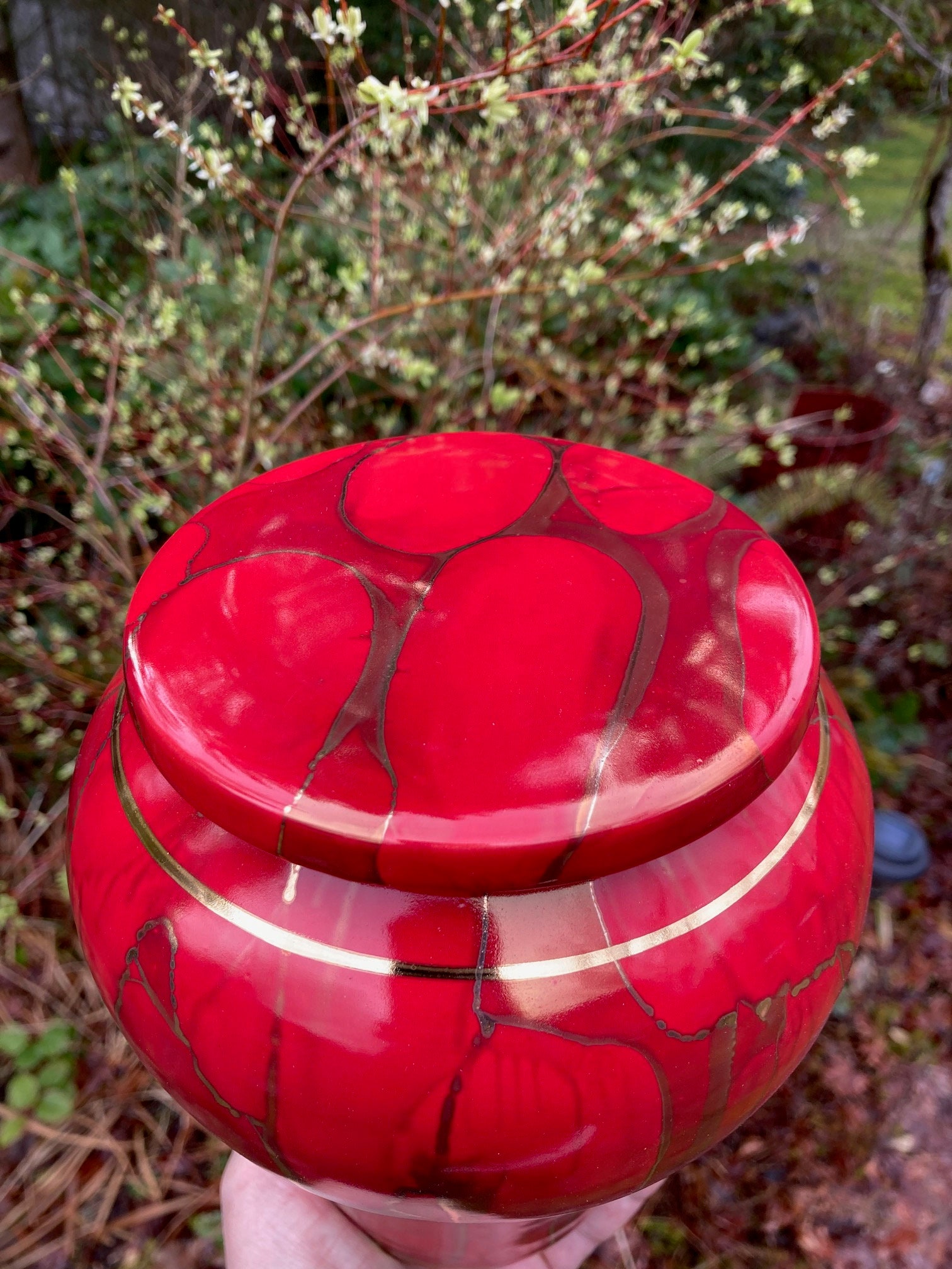 Handmade Ceramic Cremation Urn: Ruby Red & 22K Gold (120 Cubic Inches ...