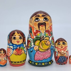 4 Nesting Dolls 5 in 1 Ukrainian Family Matryoshka Handmade in Ukraine ...