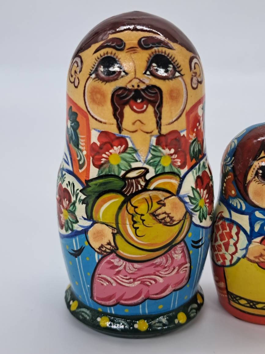 4 Nesting Dolls 5 in 1 Ukrainian Family Matryoshka - Etsy