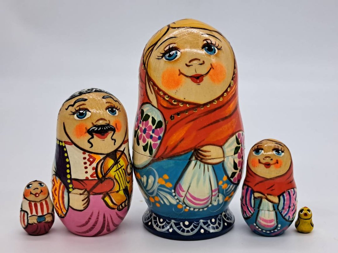 Ukrainian Family Nesting Dolls Matryoshka Handmade 4 Tall 5 in 1 Wooden ...