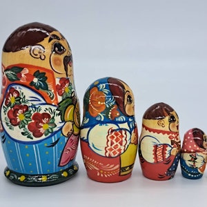 4 Nesting Dolls 5 in 1 Ukrainian Family Matryoshka Handmade in Ukraine ...