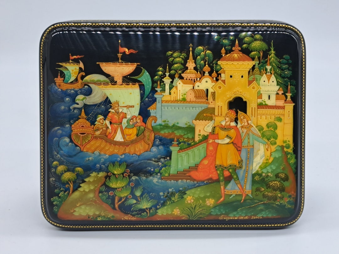 Palekh Lacquer Miniature Russian Box - Princess the Swank by Populovy ...