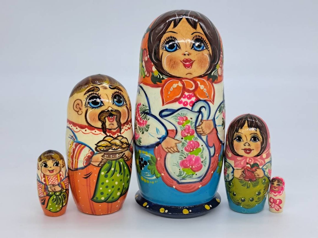 4" Nesting Dolls 5 in 1 Ukrainian Family Matryoshka Handmade in Ukraine ...