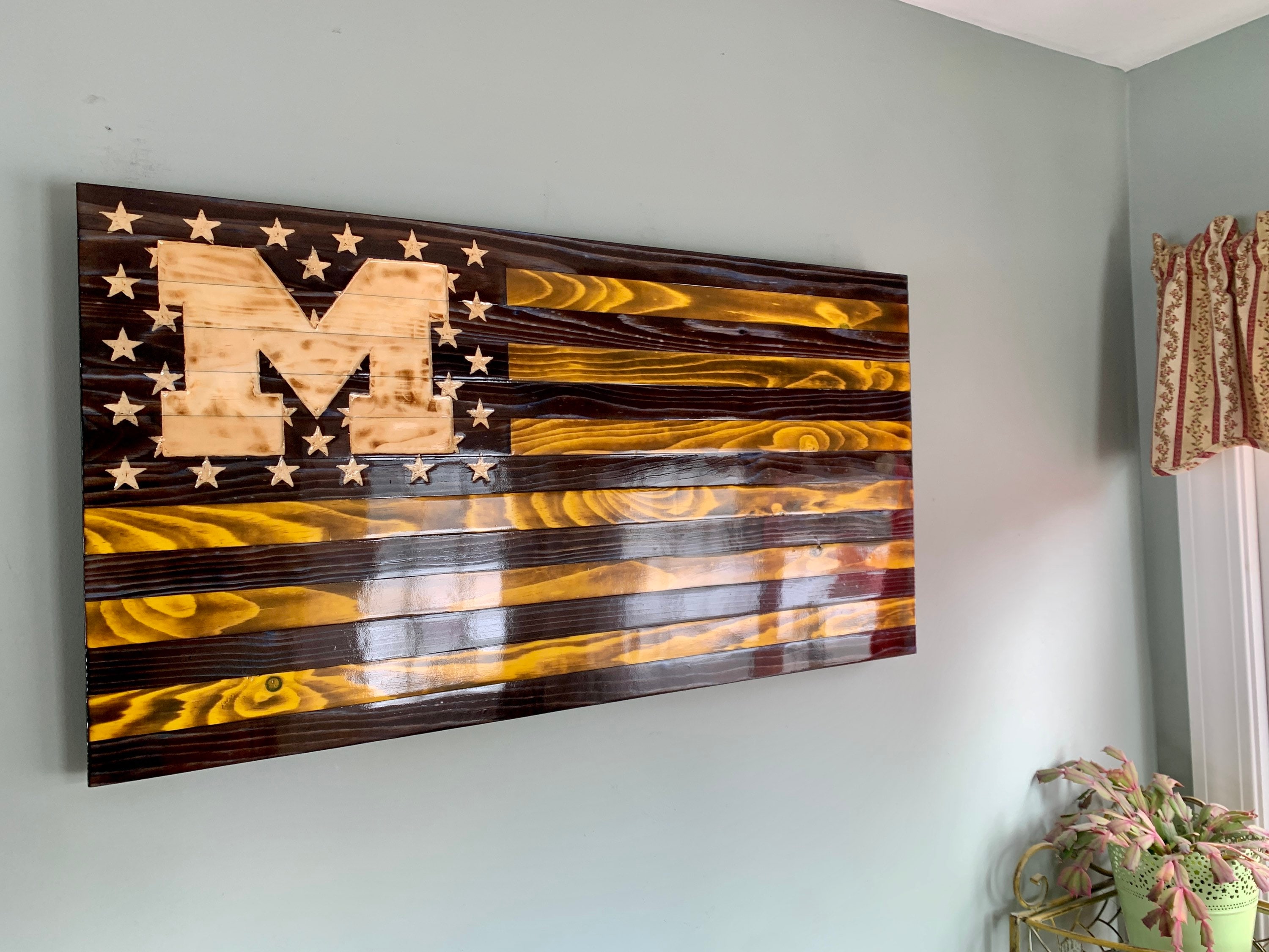 University of Michigan Hand Made Rustic American Flag Hand - Etsy