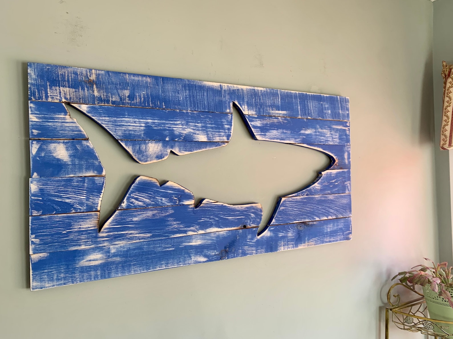 White Shark Reclaimed Pallet Wood Sign Wood Shark Sign Shark - Etsy