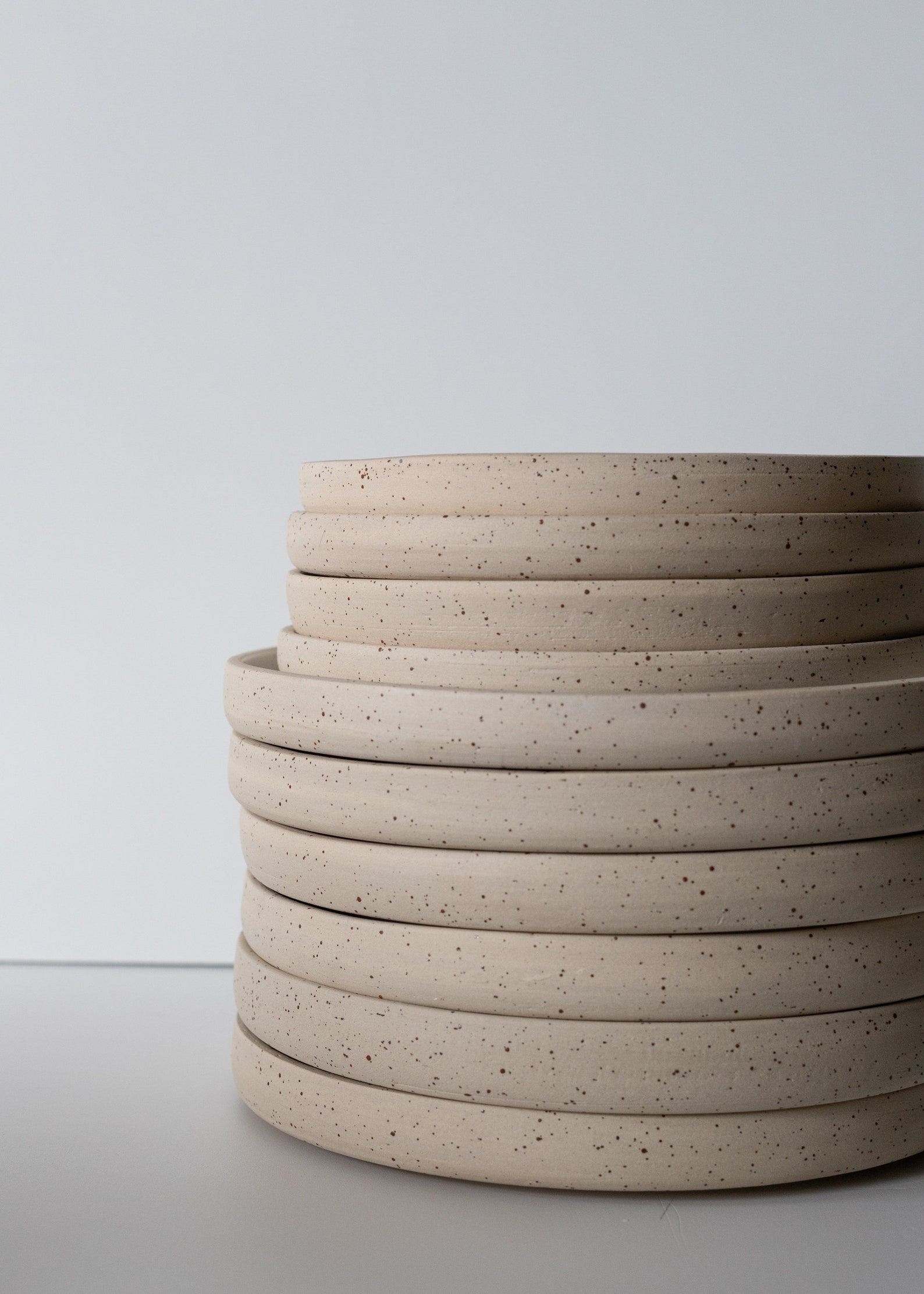 Minimal Ceramic Plates With a Rim Speckled Plates With Edge - Etsy