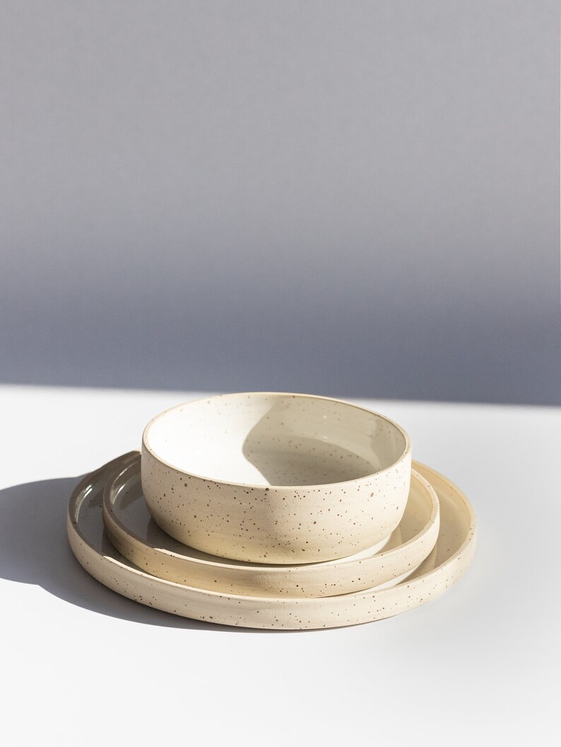 Minimal Ceramic Plates With a Rim Speckled Plates With Edge - Etsy