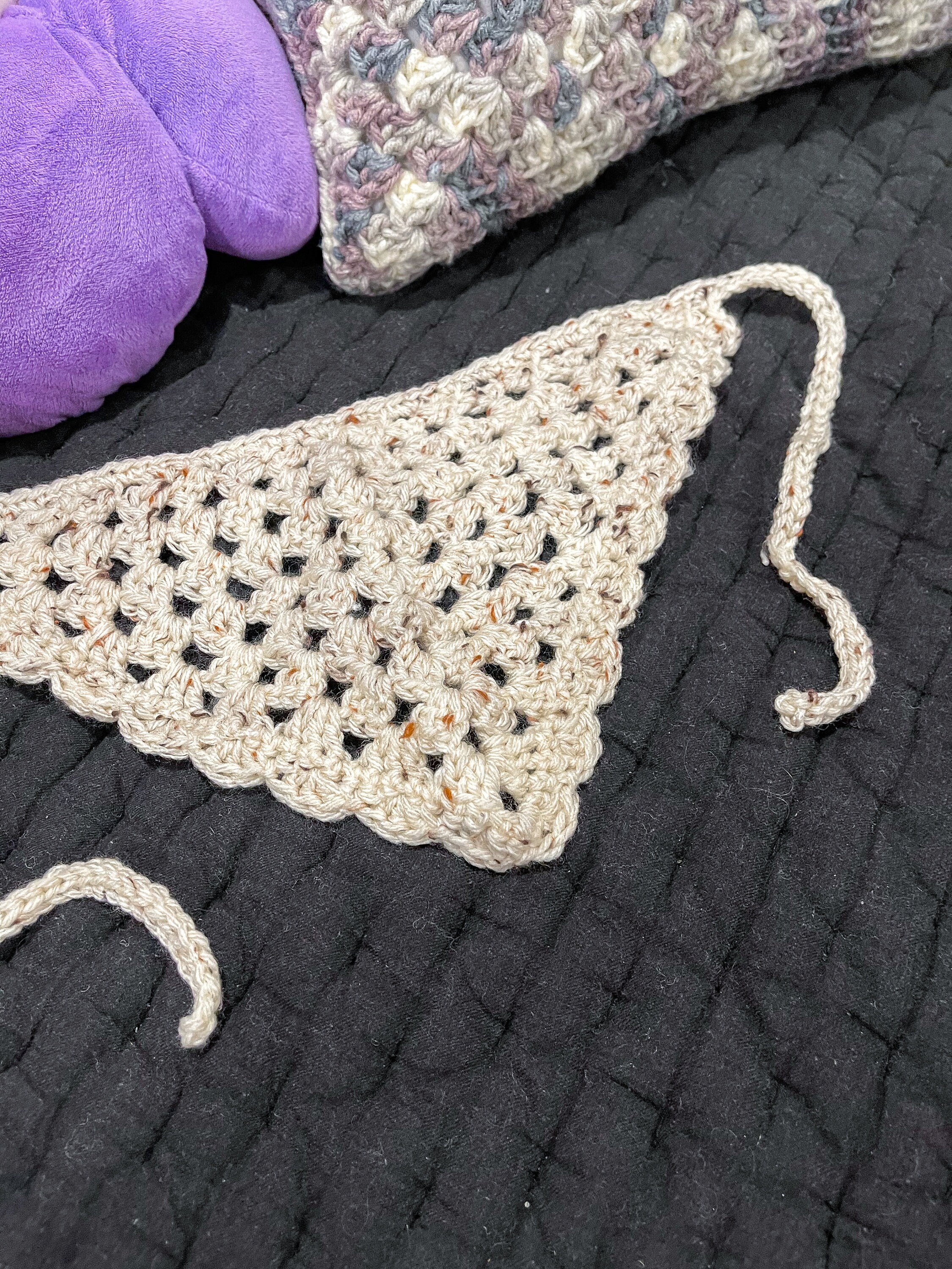 Crochet Bandana With Scalloped Edges | Cute Crochet Granny Square ...