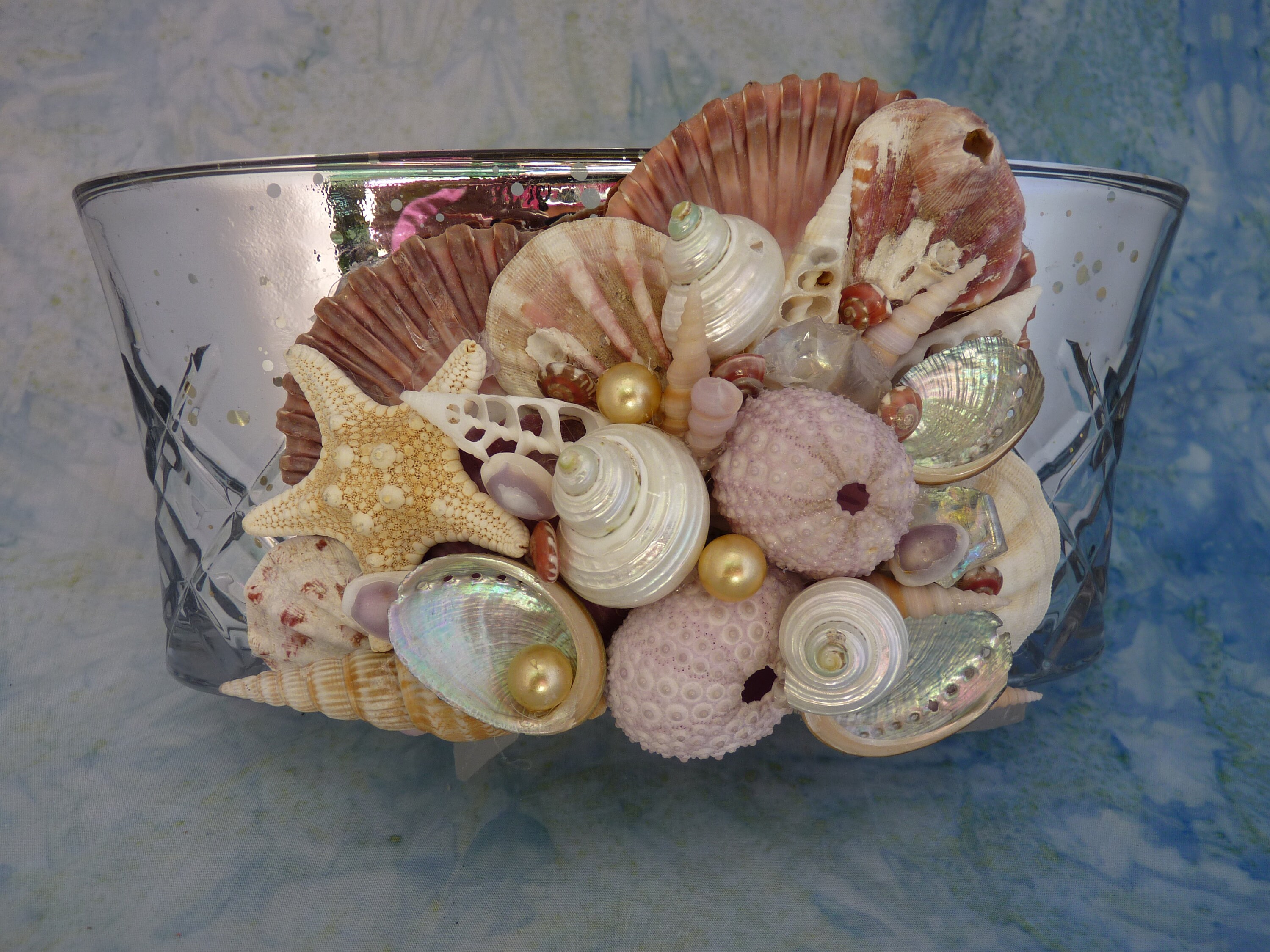 Mercury Glass Etched Dish With Sculpted Front of Assorted Shells and ...