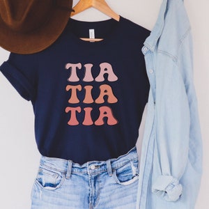 Retro Tia Shirt, Auntie Shirt, New Aunt Shirt, New Tia Shirt, Gift for ...