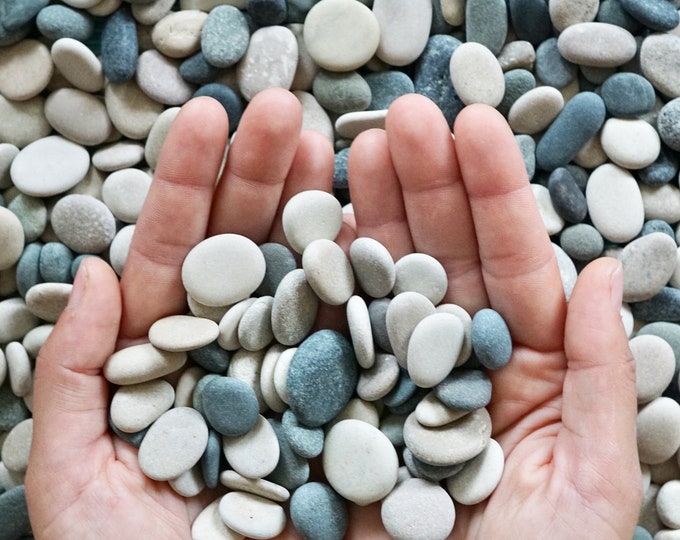 Smooth Rounded Flat Pebbles * Beach Stones for Crafts * Stackable Beach ...
