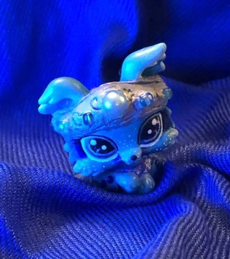 Littlest Pet Shop LPS Custom sea Dog OOAK Handpainted Blue Shimmer - Etsy