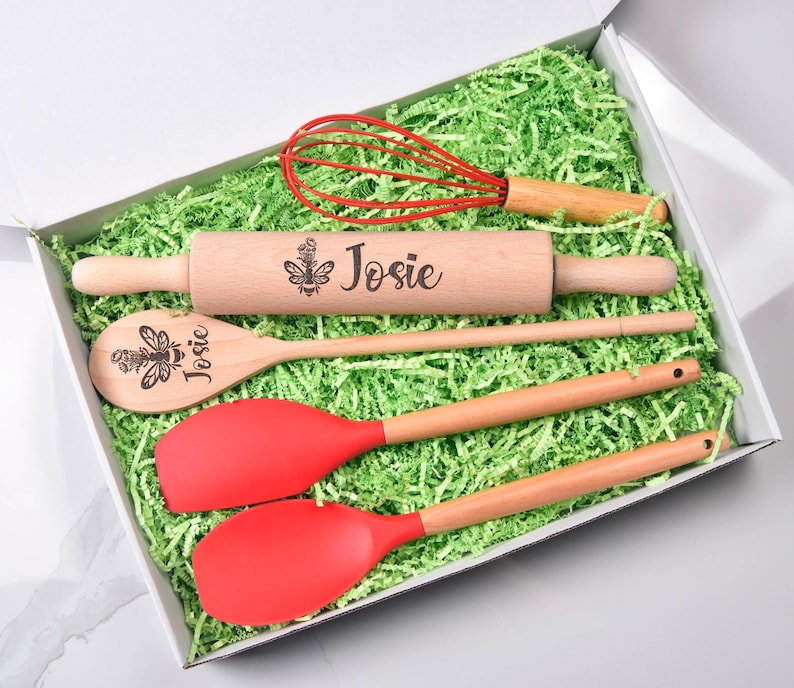 Handmade Baking Gift Set | Personalized Kitchen Tools for Bakers | Gift ...