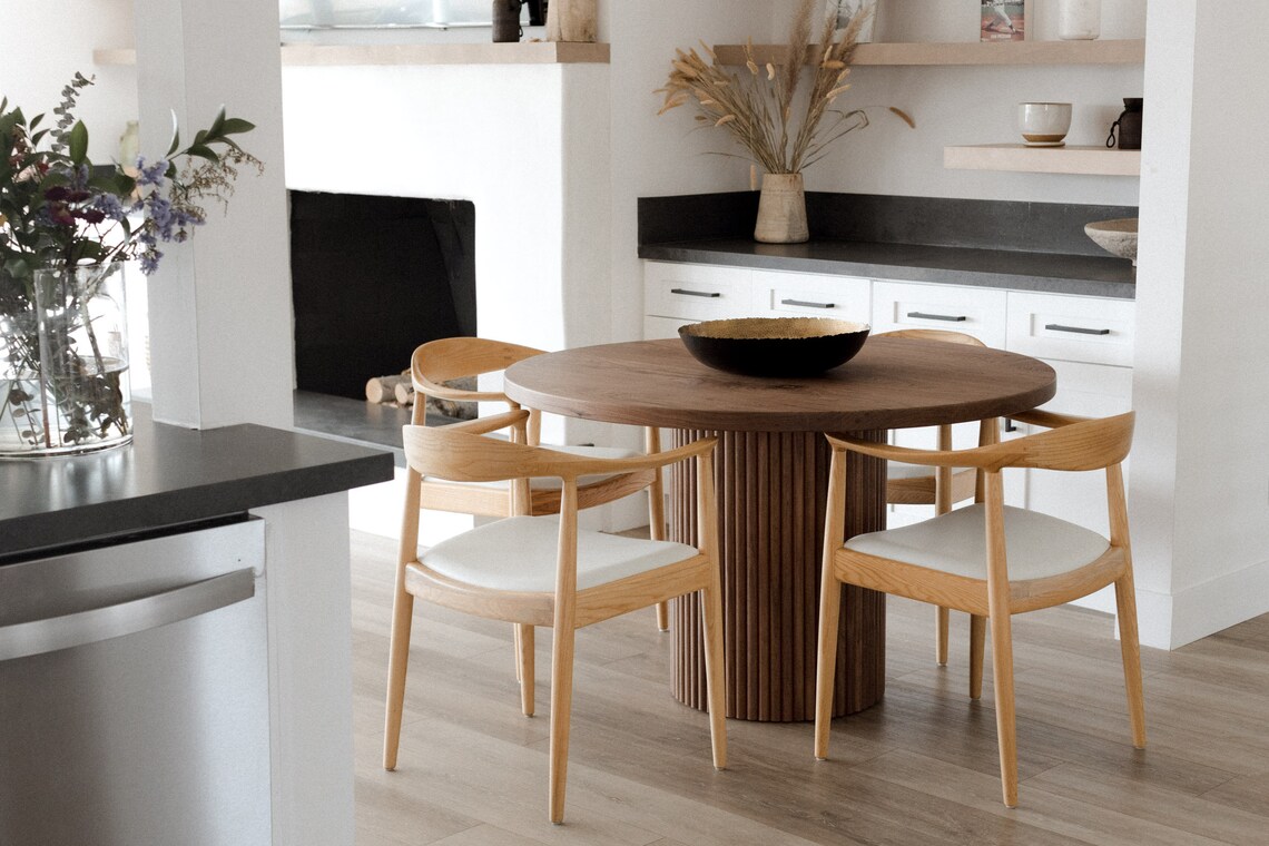 HALO Solid Wood Round Fluted Pedestal Dining Table made to - Etsy