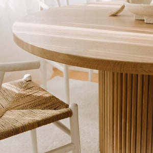 HALO Solid Wood Round Fluted Pedestal Dining Table made to Order - Etsy