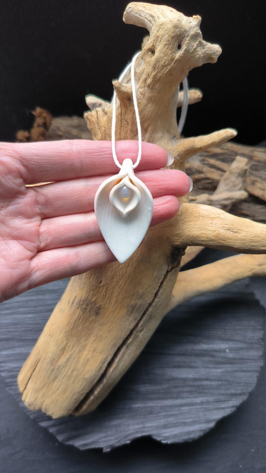 Yoni Pendant, Vulva Necklace, Labia Jewelry - Etsy