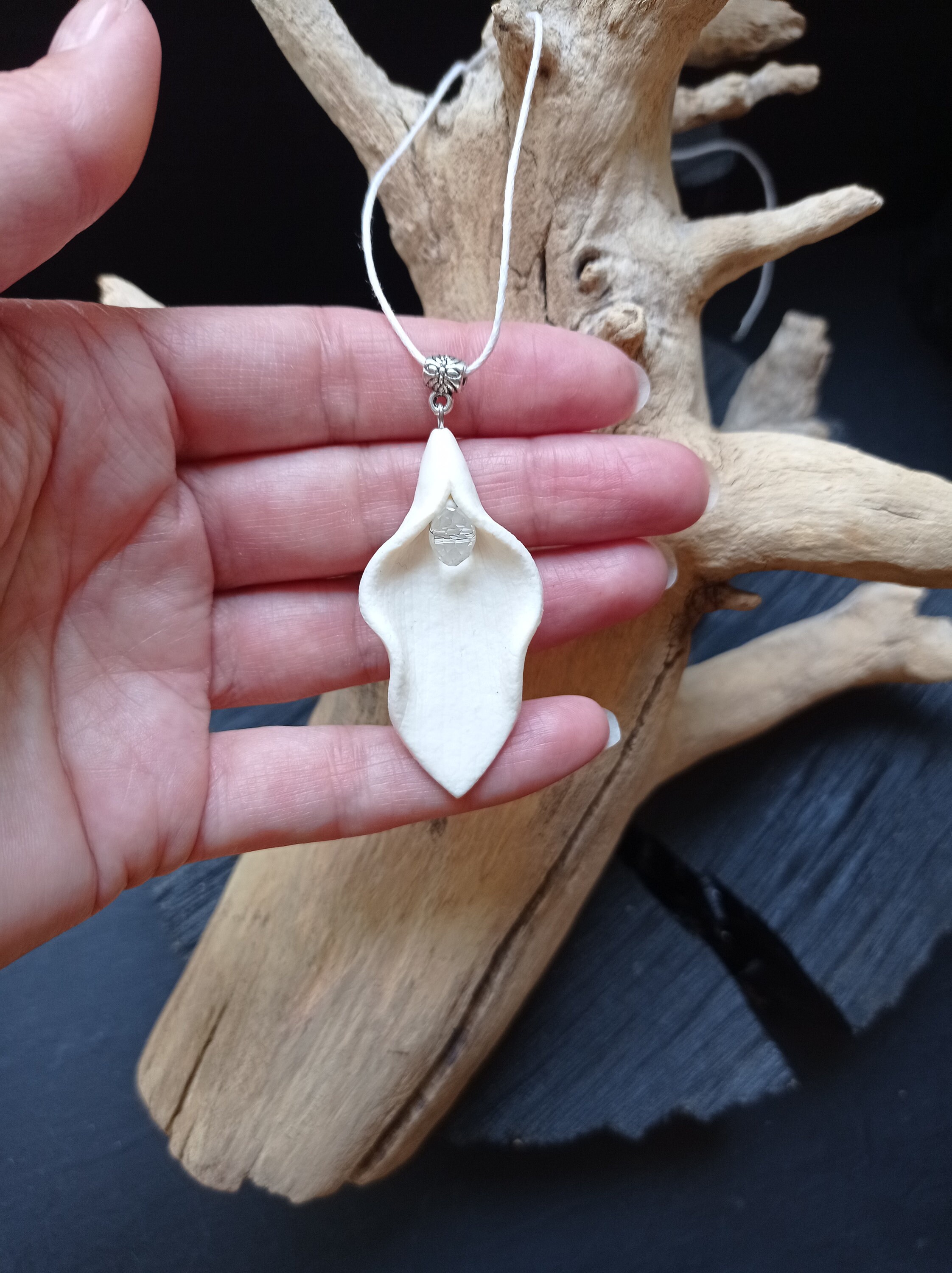 Yoni Necklace Vagina Pendant Labia Jewelry Lesbian Jewelry | Etsy