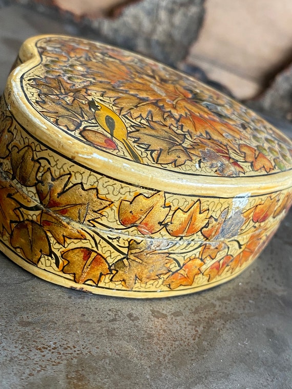 Vintage Papier-Mâché Heart Box, Hand Painted Paper Mâ… - Gem