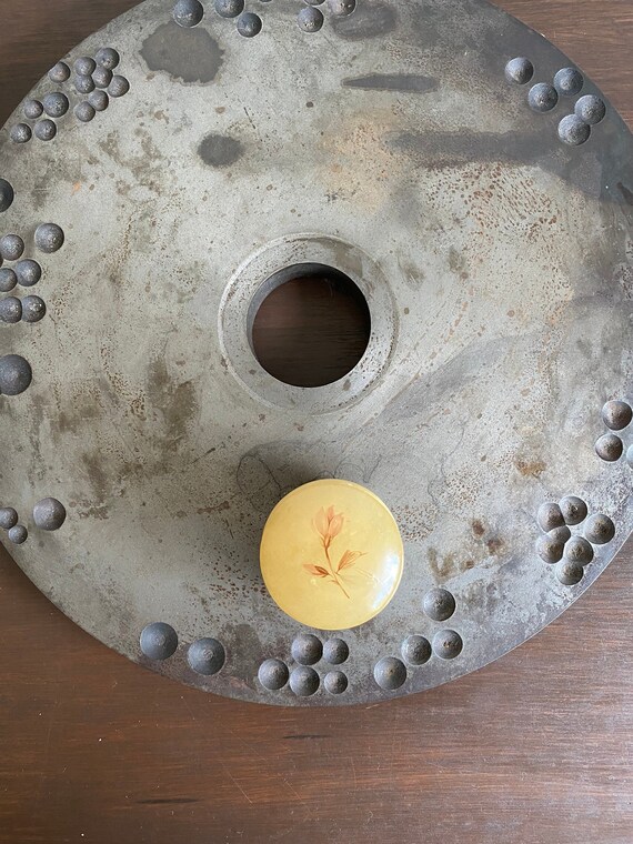 vintage carved alabaster box - Gem