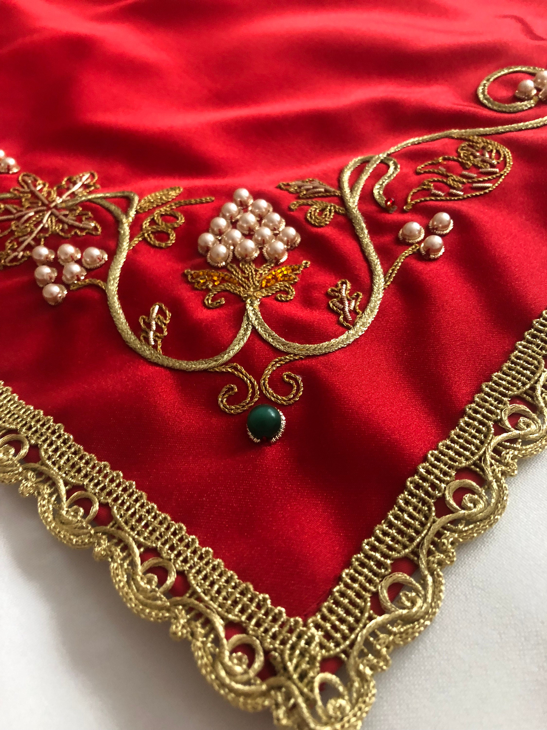 Hand Embroidered Grape Wine Altar Cloth, Goldwork, Red Table Cloth, Top ...