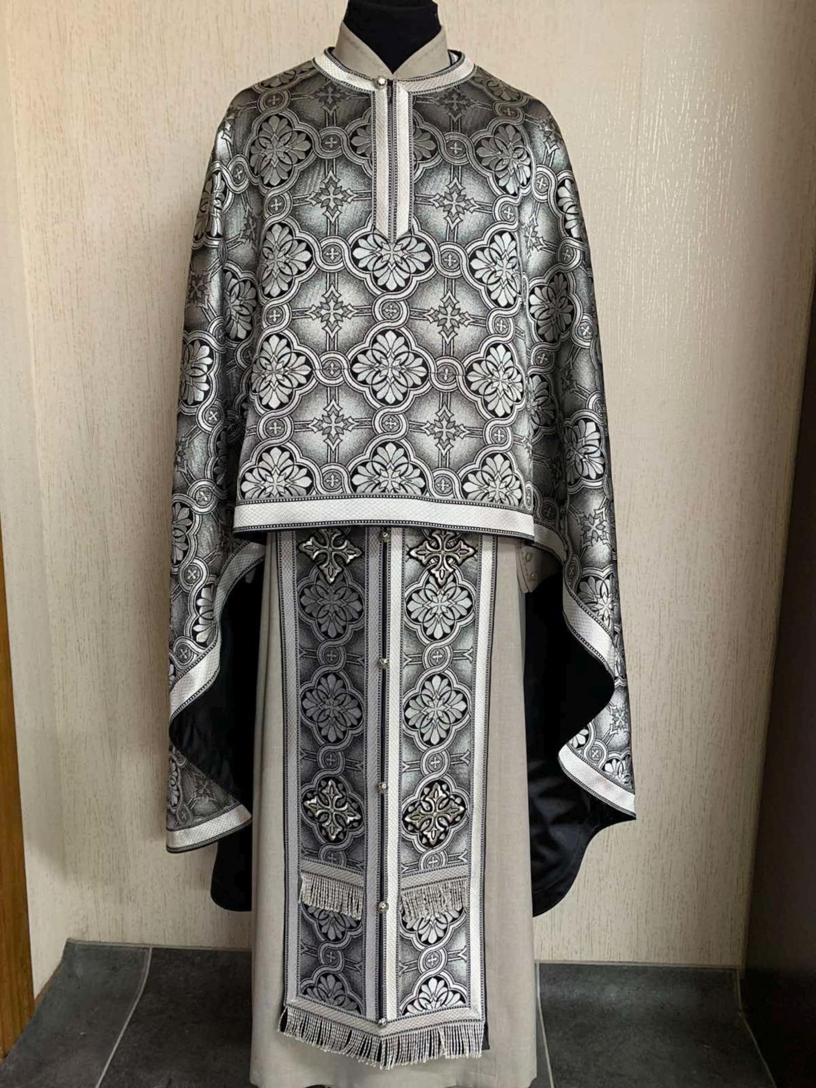 Greek Orthodox Jesus Christ Icon Priest Vestment, Great Lent Black ...